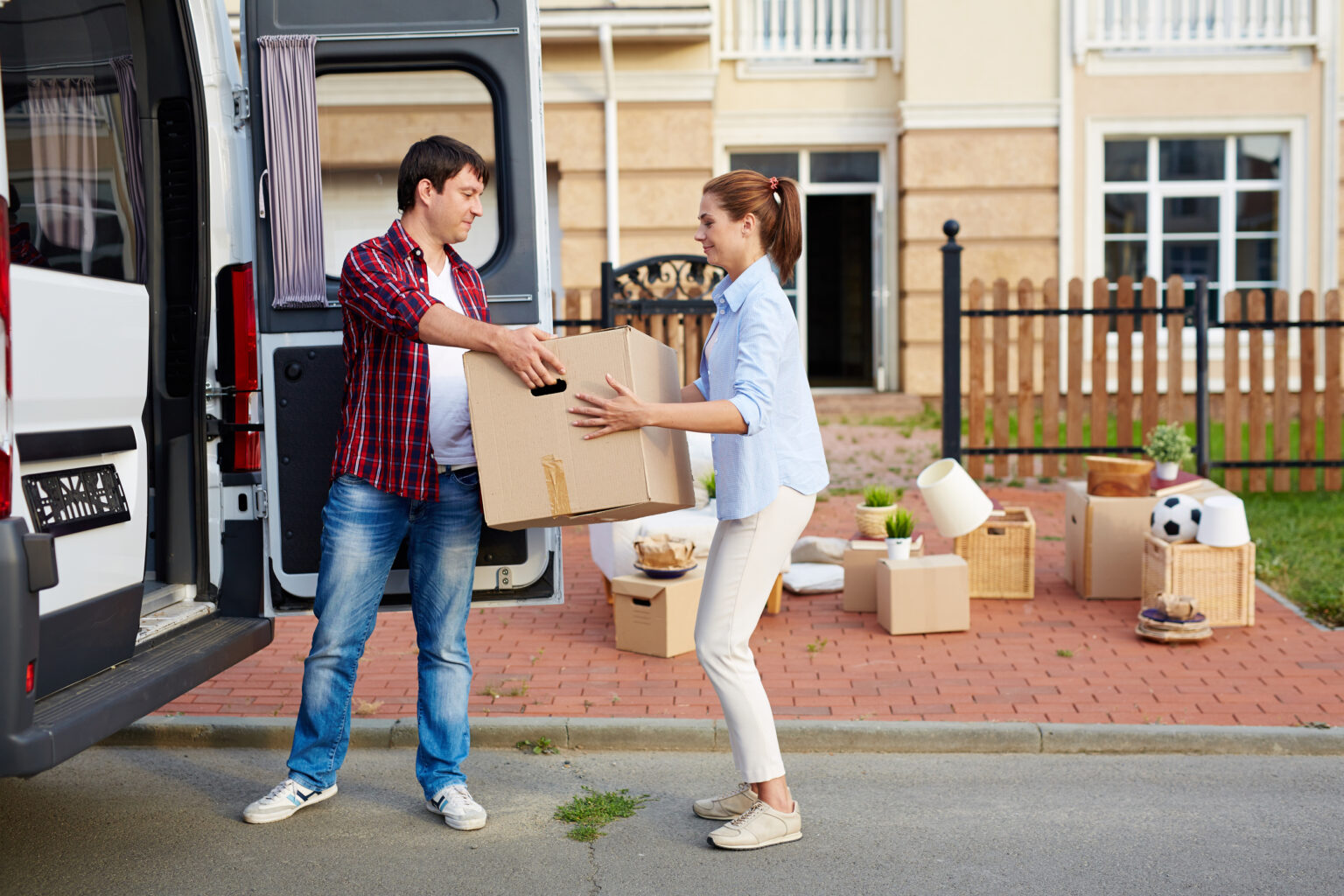 How to Meet Your Neighbors After a Move | Florida's Best Moving Blog